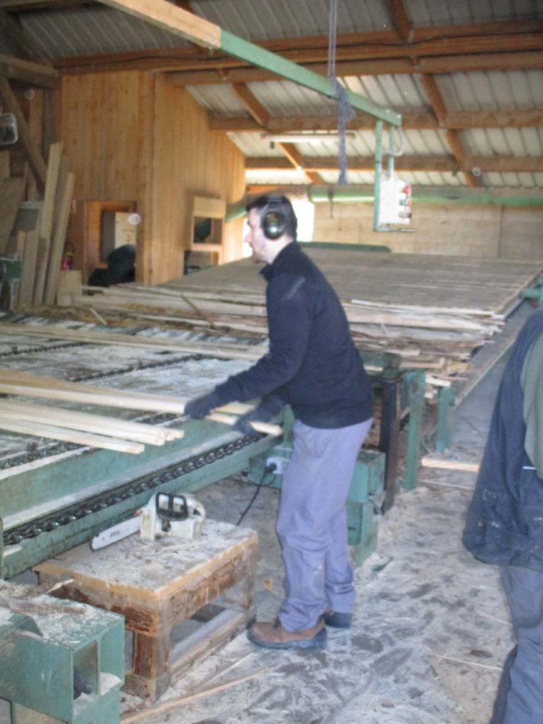 Rabotage du bois : une esthétique parfaite des produits de menuiserie ...